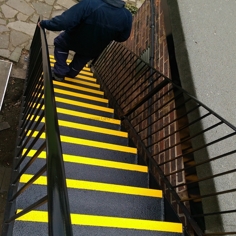 GRP Tactile Paving Tiles | Non Slip Fibreglass Flooring Tiles | GRP Safety